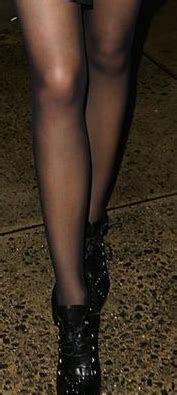 Celebrity Legs And Feet In Tights Miranda Kerr`s Legs And Feet In Tights 5