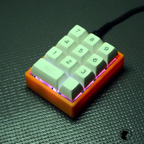 Free 3d File P12 12 Key Macro Pad Casing 🖥️・object To Download And To