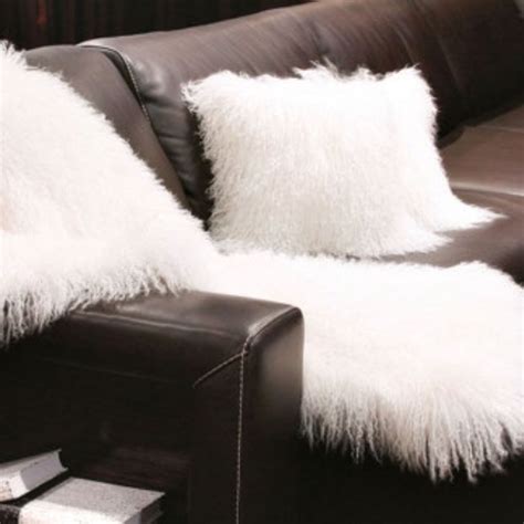 Шкура на диван - 40 фото
