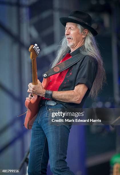 9 002 Patrick Simmons Photos And High Res Pictures Getty Images