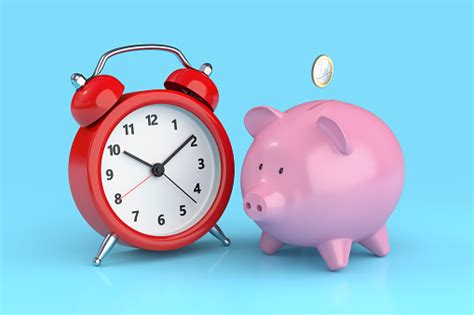 유로 머니 축적 개념 파란색 배경에 고립 된 돈과 돼지 저금통 0명에 대한 스톡 사진 및 기타 이미지 0명 1 유로 동전 3차원 형태 Istock