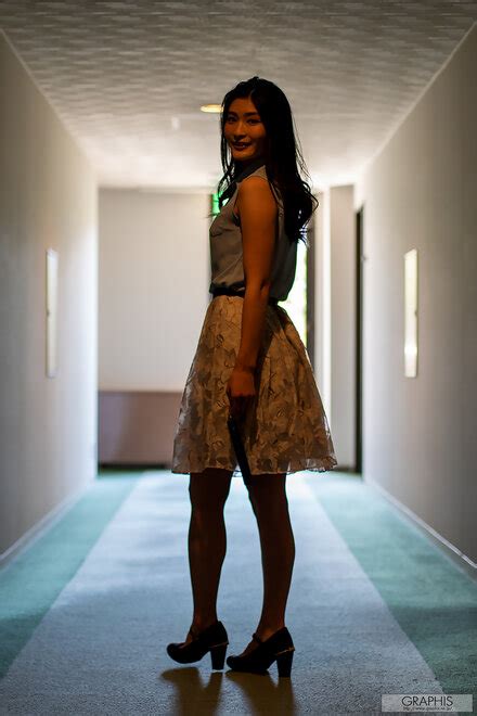 Graphis Suzu Honjo 本庄鈴 Deus Biei Special Gravure Apr 26 2019 X160 Gra Suzu Ho2 Sp011