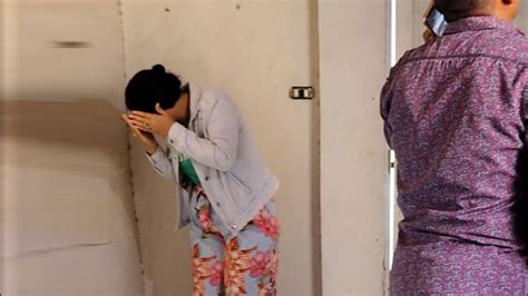 ظنت انه اعمي فدخلت معه الحمام شاهد المفاجاه Youtube