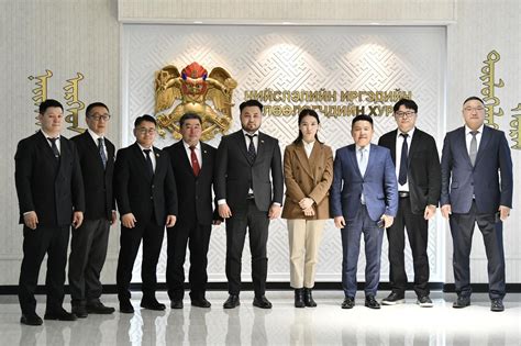 🏫 Хүннү хотын хөгжлийн корпорацийн Түмэндалай Даваадалай Facebook