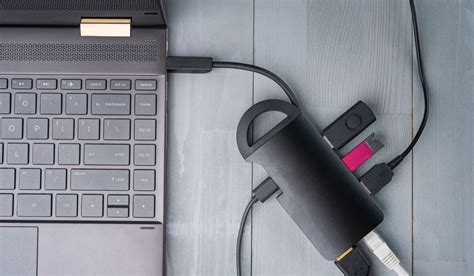 How To Use USB C With Dual Monitors Sorta Techy