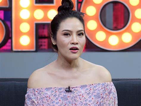 ความคิดเห็น อรอนงค์ เปิดใจ เล่าเหตุหย่าสามี รับเคยเจอสาวมือที่สาม แต่ไม่ยุ่ง ชี้มันอยู่ที่จิตสำนึก