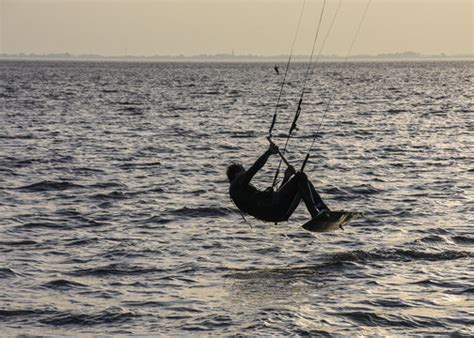 Kiten Bilder Bläddra Bland 1664 Stockfoton Vektorer Och Videor