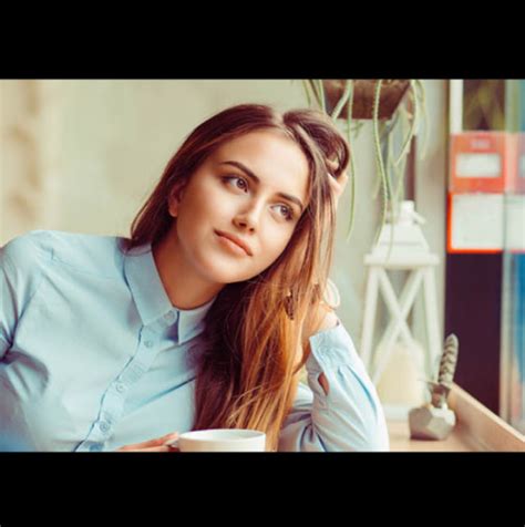 ДЕСЕТ ЗНАКА ЧЕ НЯКОЙ НЕПРЕКЪСНАТО МИСЛИ ЗА ТЕБ Нищо не е случайно