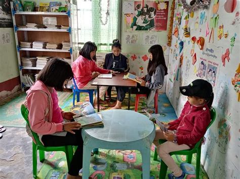 နွေရာသီကျောင်းပိတ်ရက် အားလပ်ရက်များတွင် အသိပညာဗဟုသုတရှာဖွေရန် ပြည်သူ့စာကြည့်တိုက်သို့ လာရောက