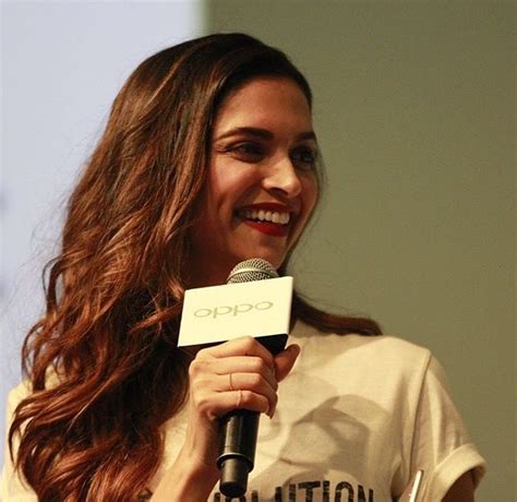 Pin By Usha Sai On Deepu Deepika Padukone Style Deepika Padukone