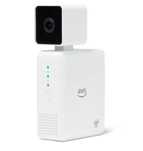 amazon launches aws deeplens ai camera with machine learning muscle for