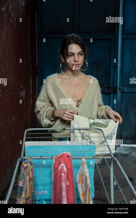 The Lying Lives Of Adults Aka La Vita Bugiarda Degli Adulti Giulia