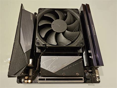 Mini ITX AMD Ryzen 5 5600x 16gb DDR4 Aorus B550i PRO AX Wifi