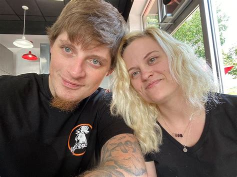 Ryan Upchurch Biography Net Worth Wife Concert Girlfriend Song Age