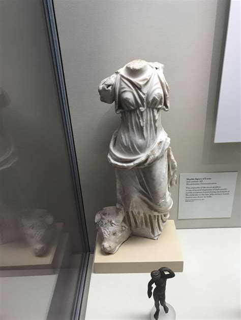 Etruscan Chiton Very Similar To Greek Chiton But Etruscan Chitons Were