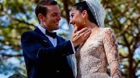 Who Is Emily Compagnos Husband Peter Riley Stagbite