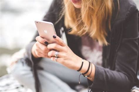 Tin nhắn sex cho các cặp đôi để hâm nóng tình cảm và chuyện yêu