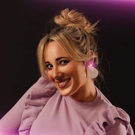 Paola Martinez Youtube