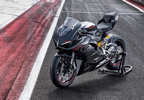 Ducati Panigale V2 Standard Price In India 2024 Full Specs And Review