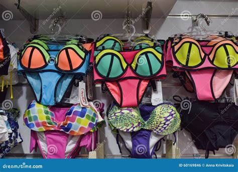 Dónde Encontrar Los Mejores Trajes De Baño En Calle Manuel Montt