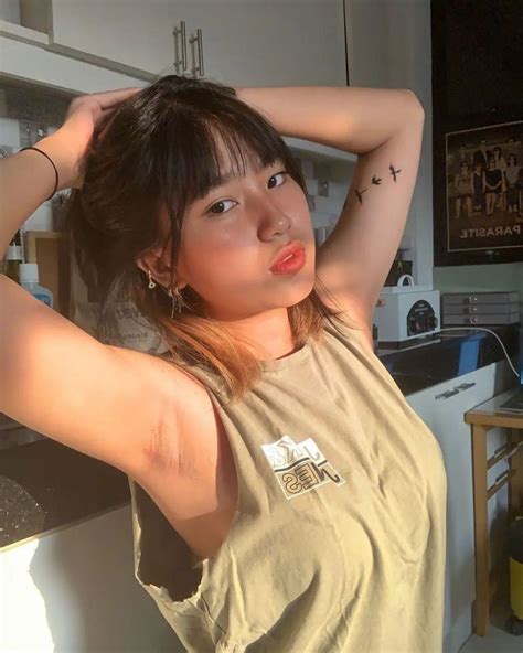 Asian Womens Armpit Armpit Hair Women Pretty People Armpit Whitening