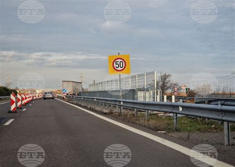 Верижна катастрофа затруднява движението на автомагистрала „Тракия“ няма сериозно пострадали