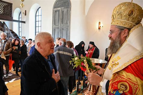 Храмът на брезнишкото село Гърло беше тържествено обновен