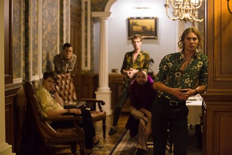 Фото Жизнь по вызову Кадр из сериала «Жизнь по вызову 2022 3876532