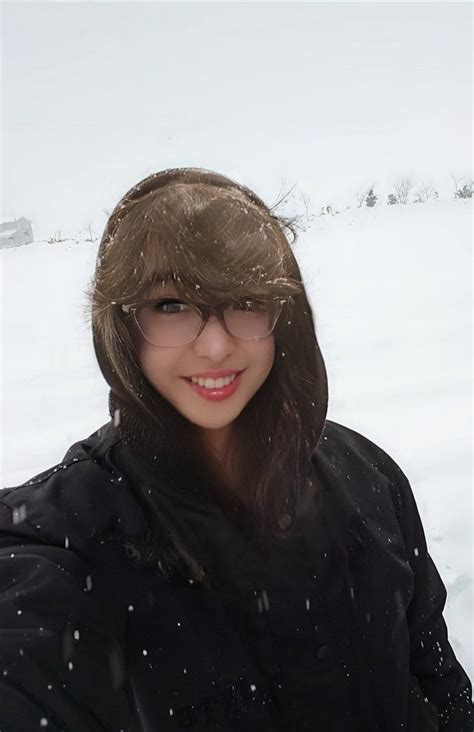 おうたむ On Twitter みなさんお疲れさまです🍻たむです🦁 笑ってる場合ではないのですが昼頃雷も鳴る吹雪の中で撮りました☃️☃️⚡