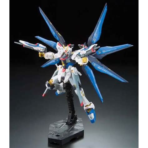 Rg Gundam Strike Freedom Zgmf X20a 1144 Model Kit Animekauppa Anigen