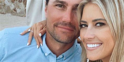 Surprise Hgtvs Christina Haack Has Married Realtor Josh Hall