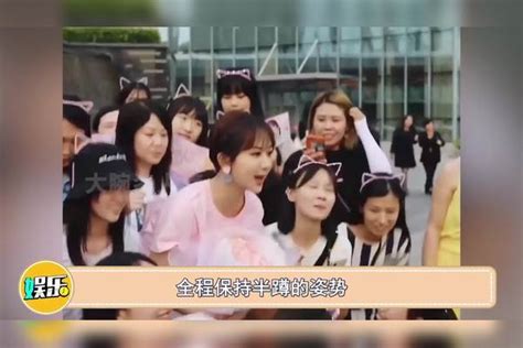 明星对粉丝差距：雷佳音黑脸，成毅暖心安抚男粉，杨幂出乎意料