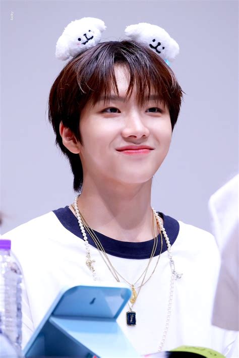 𝐁𝐨𝐲𝐧𝐞𝐱𝐭𝐝𝐨𝐨𝐫 Woonhak 김운학 The Boy Next Door Korean Fashion Boy Groups