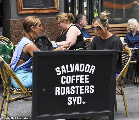 Married At First Sights Jade Pywell And Sara Mesa Show Off Their Figures In Athletic Wear At