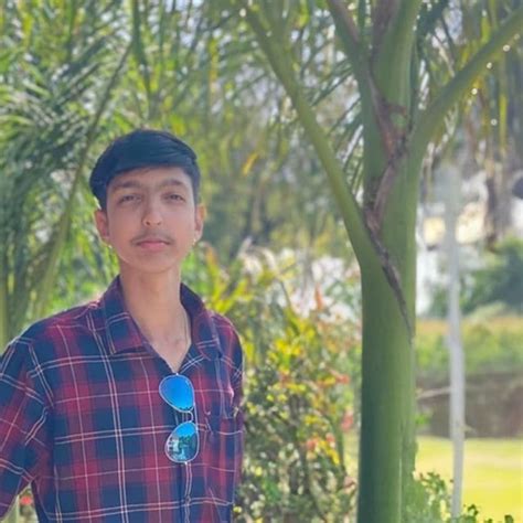 𝐊𝐫𝐮𝐬𝐡𝐧𝐚𝐥 𝐏𝐚𝐭𝐢𝐥 kushu patil on threads