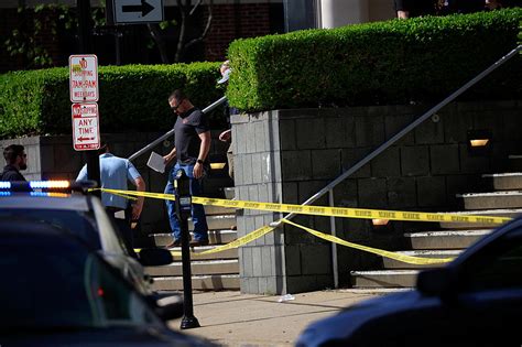 Suspect In Mass Shooting At Louisville Bank Was 2020 Bama Grad