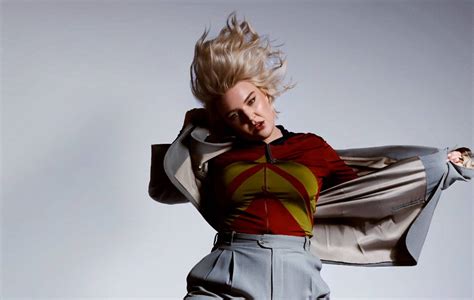 Self Esteem Adds New Uk Dates To 2023 Tour