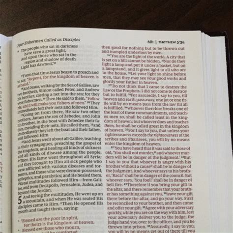 Nkjv Pew Bible Red Letter Edition Comfort Print Holy Bible New