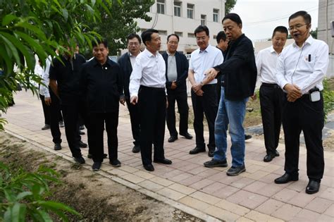全国人大常委会副委员长、九三学社中央主席武维华一行来我院检查种子法贯彻实施情况 甘肃省农业科学院
