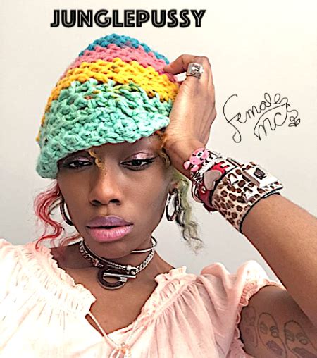 Junglepussy “im In Love” Video Female Mcs