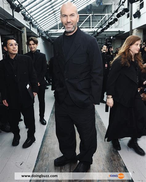 Zinedine Zidane Et Son épouse Véronique Font Tourner Les Têtes Photos Doingbuzz