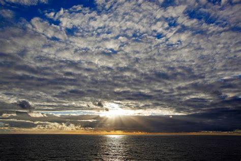 Want to get in touch? - Perfect Light Photography