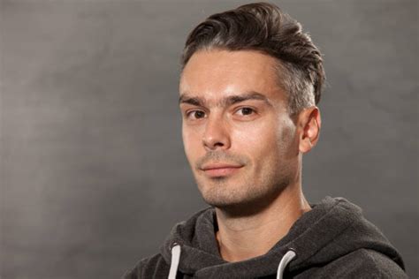 1 200 30 Year Old Man Fotografías De Stock Fotos E Imágenes Libres De Derechos Istock