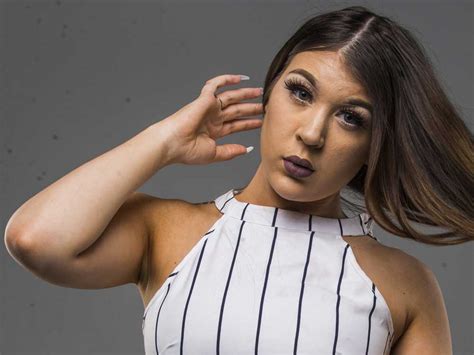 Sunshine Girl Katie Toronto Sun