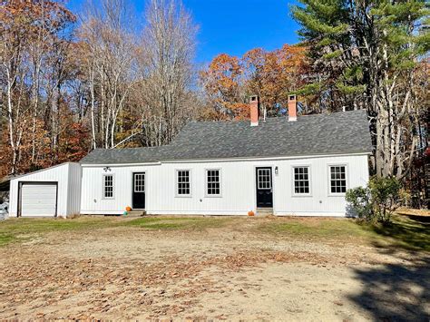 70 Walton Road Wayne Me 04284 Zillow