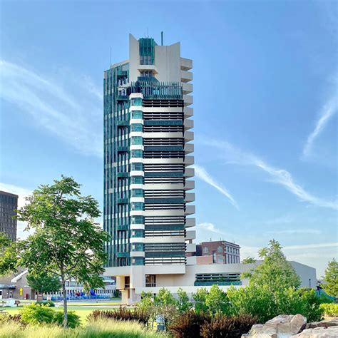 Frank Lloyd Wright Designed Johnson Wax Hq As A Forest Open To The Sky