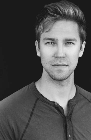 Omg Hes Naked Jake Ferree Goes Full Frontal In Theyre Inside Omg Blog