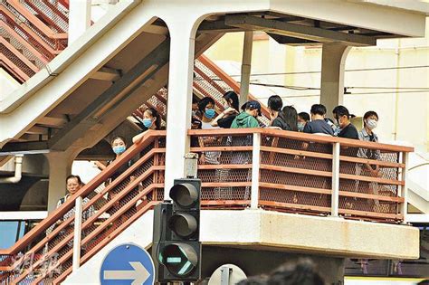 Hksar Film No Top 10 Box Office [2018 08 15] Ellen Loo Passes On With Her Guitar