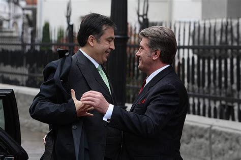 Саакашвили получил 12 5 года тюрьмы в Грузии