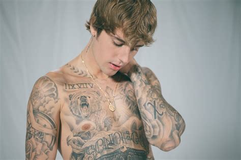 Justin Bieber Explains Why He Won T Get Any Tattoos On His Hands